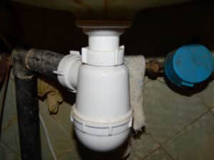 What Is a Batch Feed Waste Disposal Unit? Let's Find Out! - House Happy